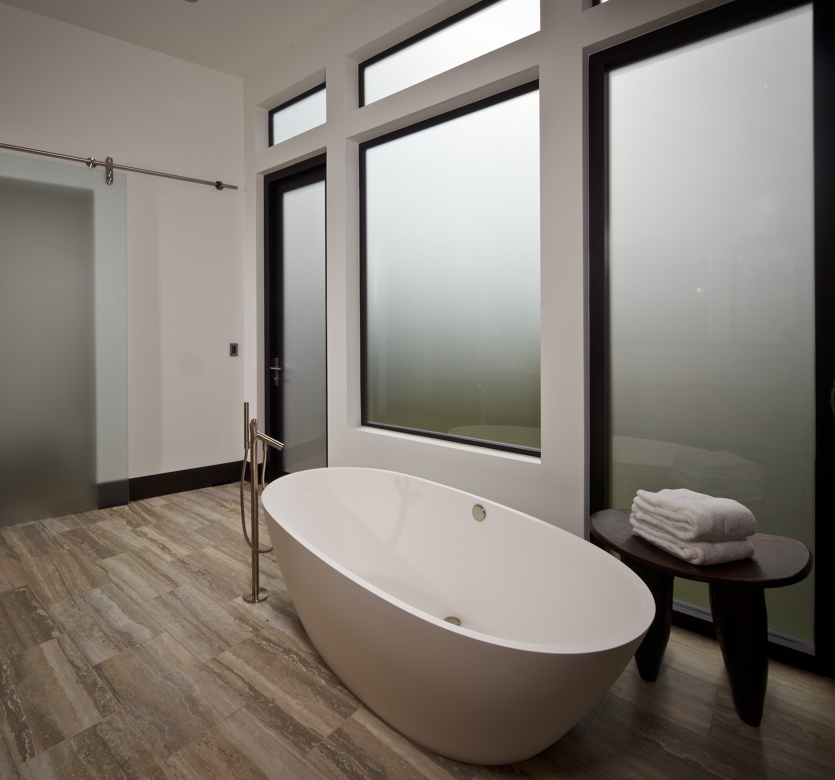 Cased vs. Kerfed (Trimless) Windows